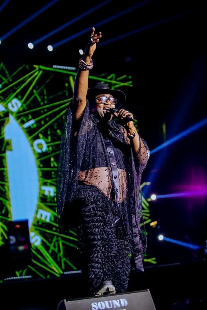 Danny Kaya music fest impresses, MC explains stage outfit